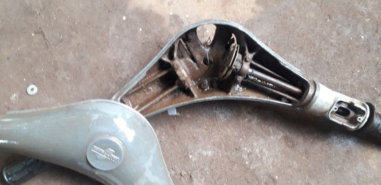 Tay lái xe Lambro 550