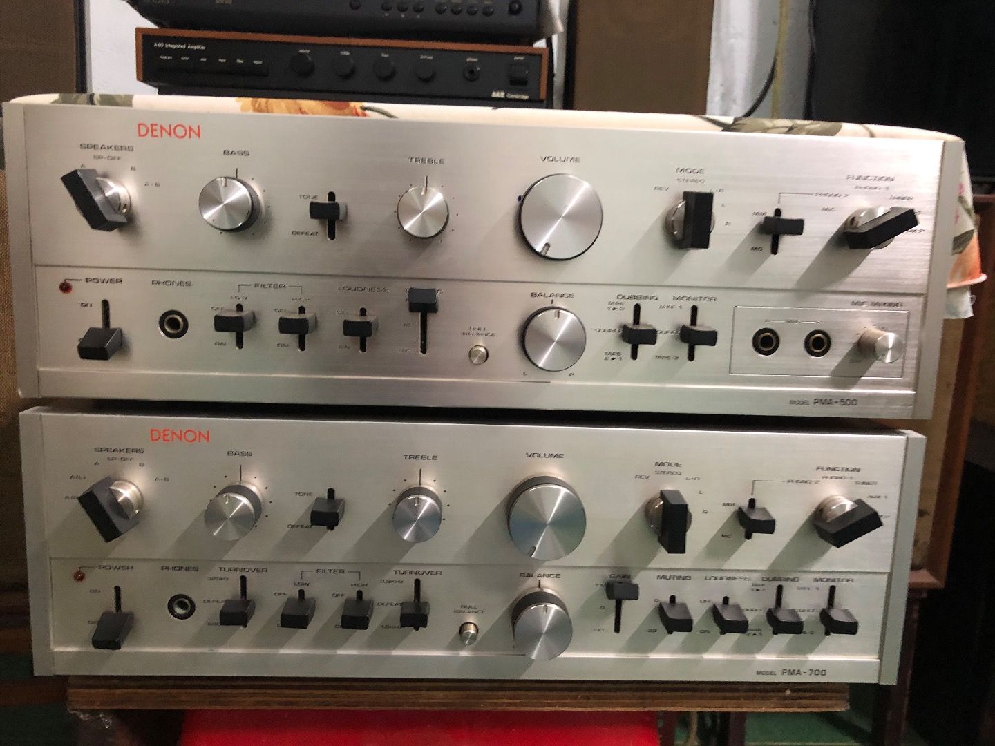 Amply Denon 700