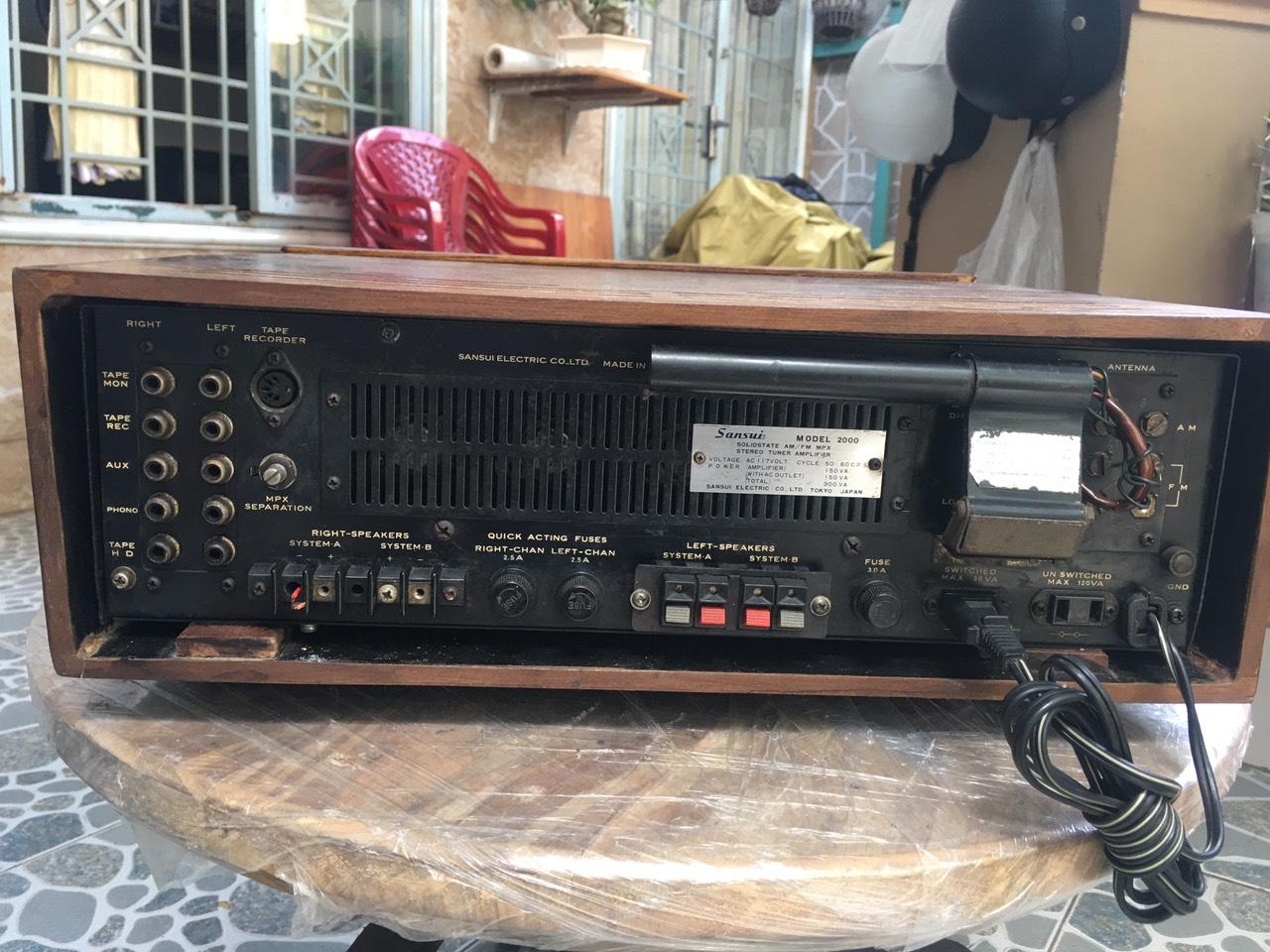 Amply Sansui 2000
