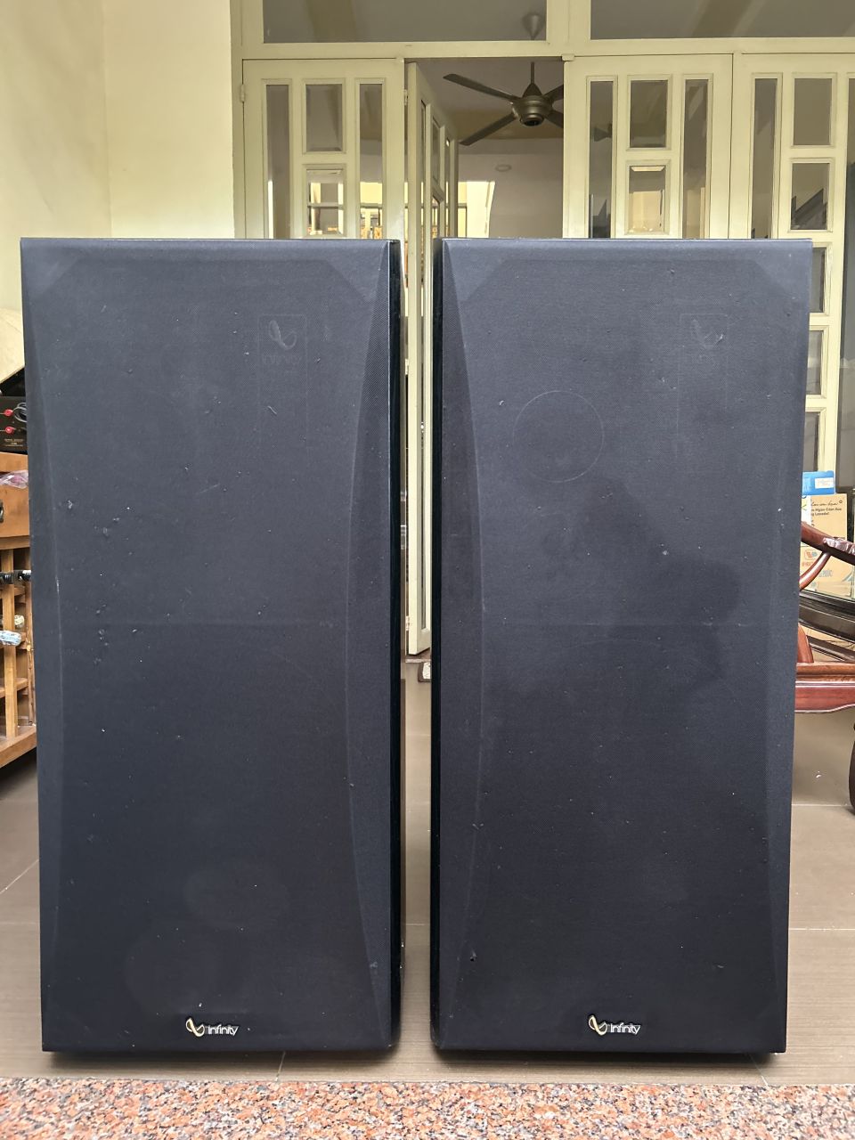 Loa Infinity SM 155