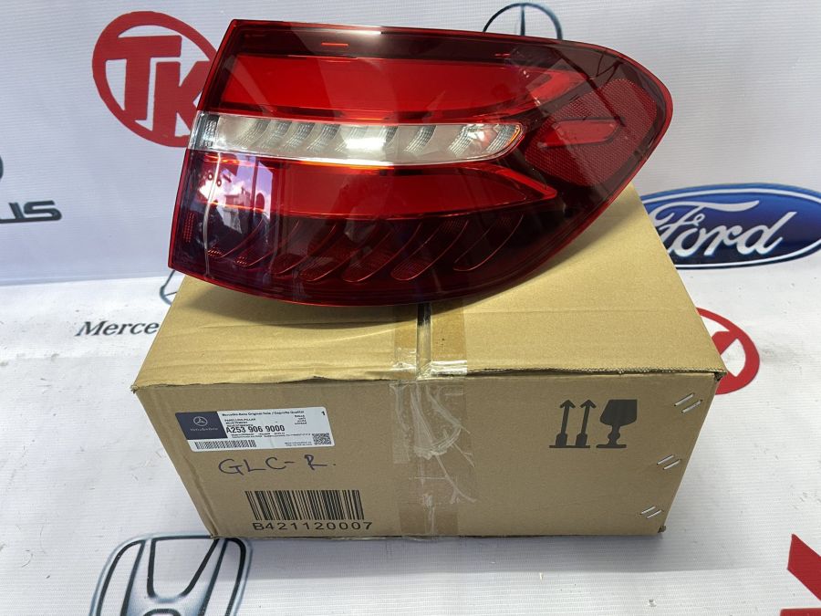 Đèn hậu phải Mercedes GLC200 GLC220 GLC25-A25390690 00